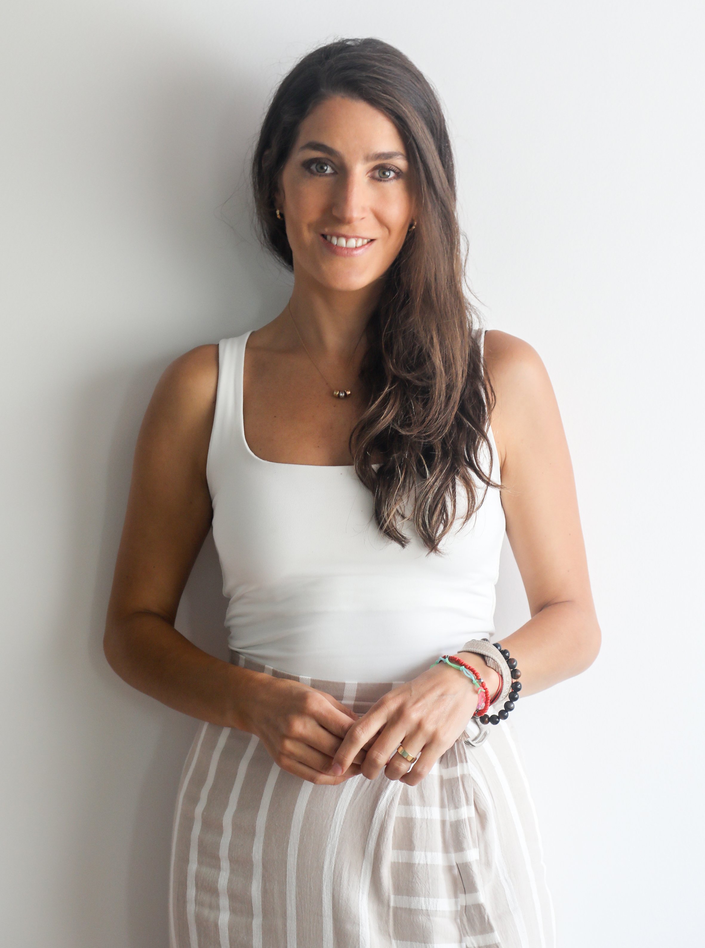 Descubre a María Emilia Moncayo: una apasionada fotógrafa local